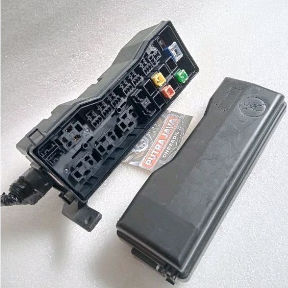 Jual Fuse box sekring sikring Isuzu elf original | Shopee Indonesia