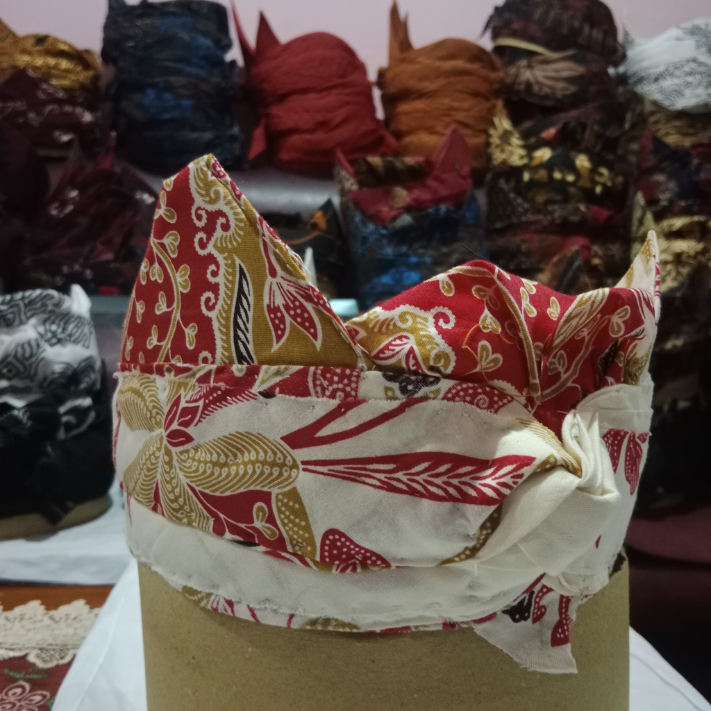 Jual Udeng Gunung Apit Merah Putih Tulang Kembang Khas Ngaglik Batu ...