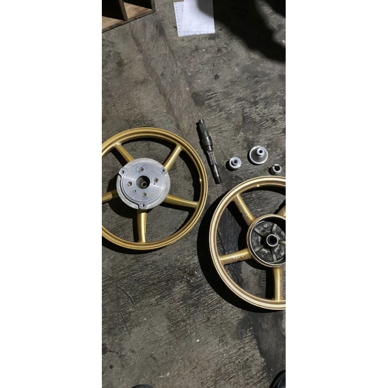 Jual velg rcb sp522 r14 pnp aerox (by order only) | Shopee Indonesia