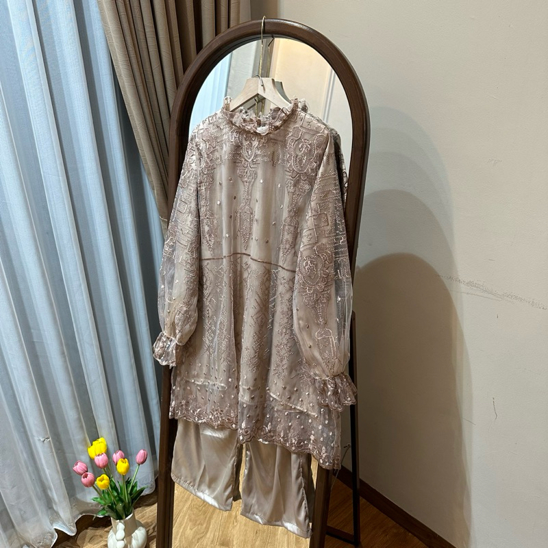 Jual Shadia One Set Organza Mix Satin Silk | Shopee Indonesia