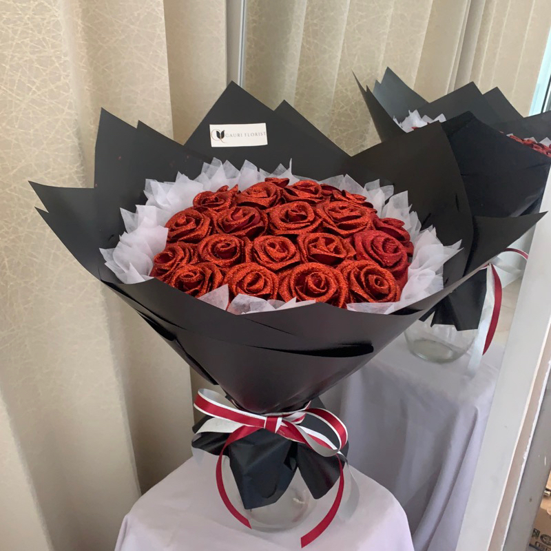 Jual 20 Tangkai Rose Glitter Bouquet Gauri Florist Kediri | Bucket ...