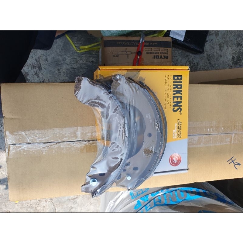 Jual KAMPAS REM BELAKANG BRAKE SHOE NISSAN GRAND LIVINA JUKE MITSUBHISI XPANDER | Shopee Indonesia