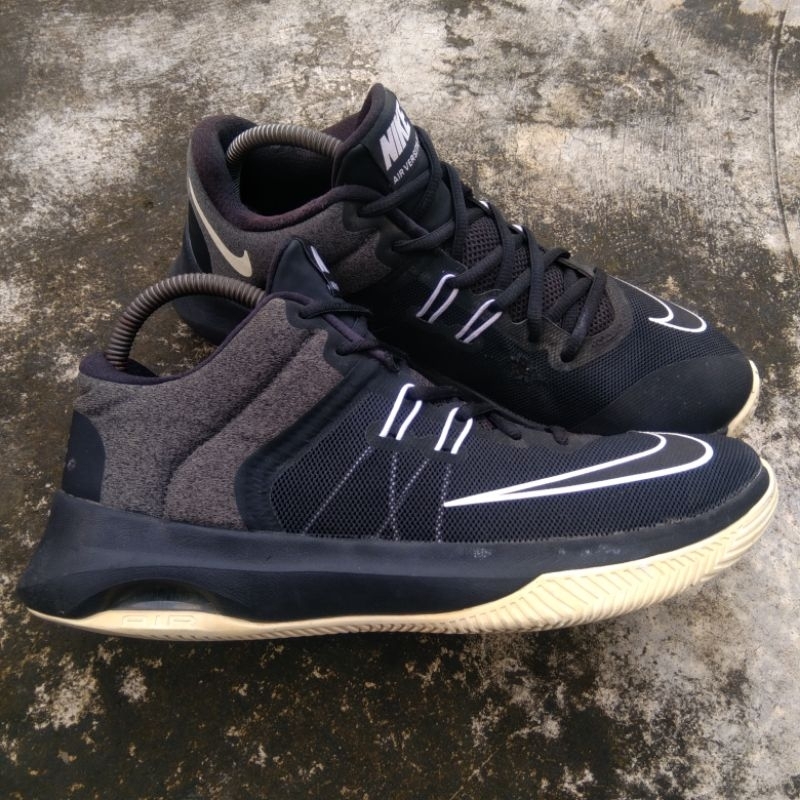 Jual NIKE AIR VERSITILE 2 BASKET VOLLY SECOND | Shopee Indonesia