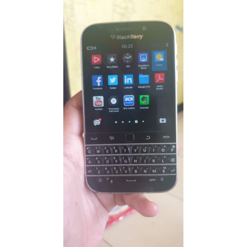 Jual Blackberry Classic Q20 | Shopee Indonesia