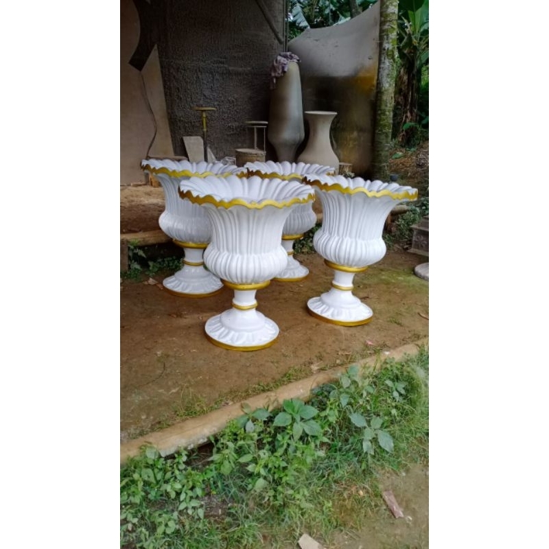 Jual vas bunga blewah 70cm warna putih list gold | Shopee Indonesia