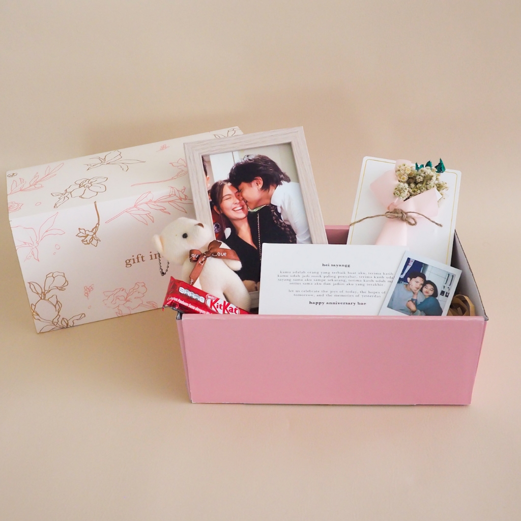 Jual Gift Inside - Lovely Box - Kado Valentine Cewek Kado Couple Coklat ...