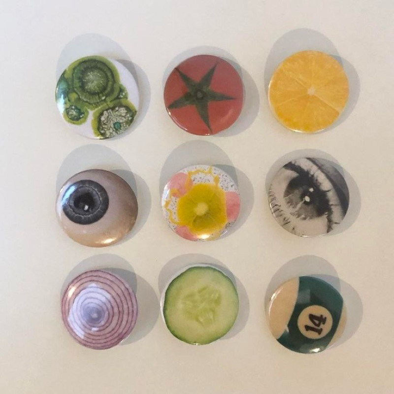 Jual y2k pin button | y2k aesthetic retro vintage 2000s 8 ball pins | Shopee Indonesia