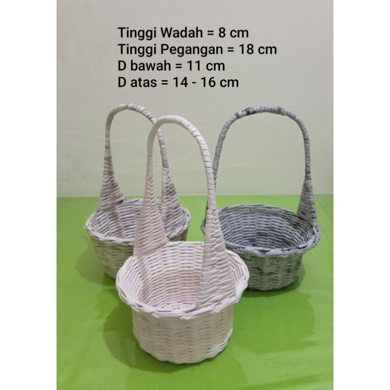 Jual Kerajinan Kertas Koran | Vas Bunga Model Keranjang Parcel | Shopee ...