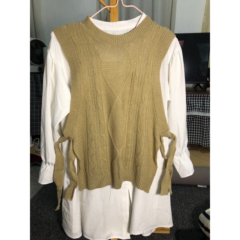 Jual [baca deskripsi sebelum order] PRELOVED VEST SAJA ,TIDAK TERMASUK ...