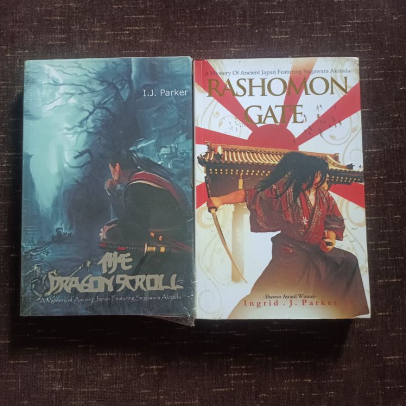 Jual Novel Detektif The Dragon Scroll Rashomon Gate (2 buku) IJ Parker ...