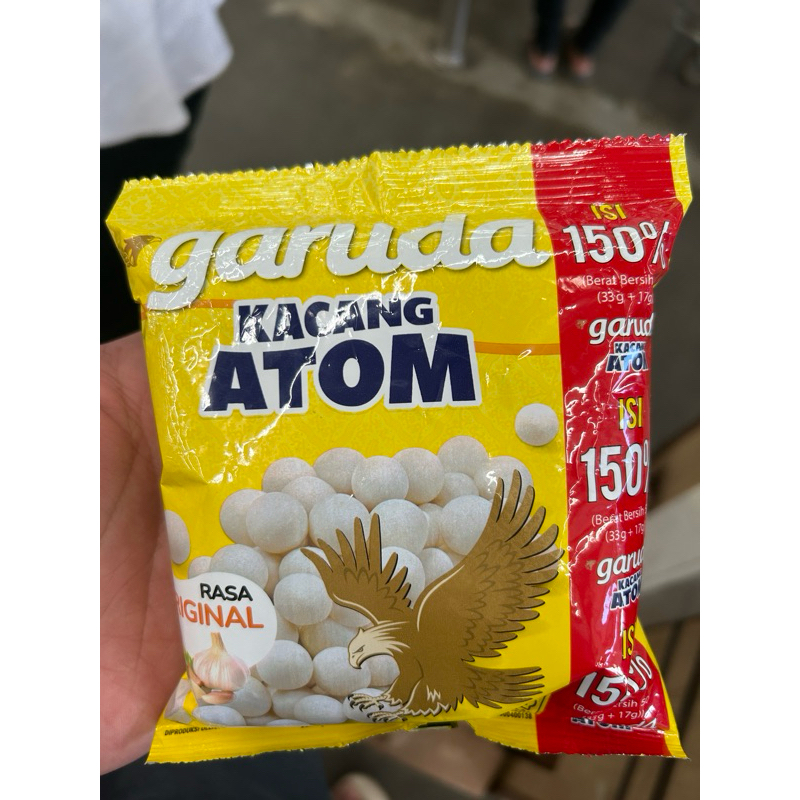 Jual Garuda kacang atom original 33gram | Shopee Indonesia