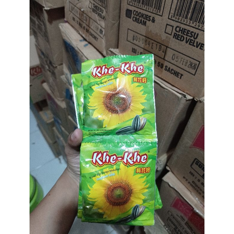 Jual Snack Kuaci Khe Khe 1 renceng isi 10 pcs | Shopee Indonesia