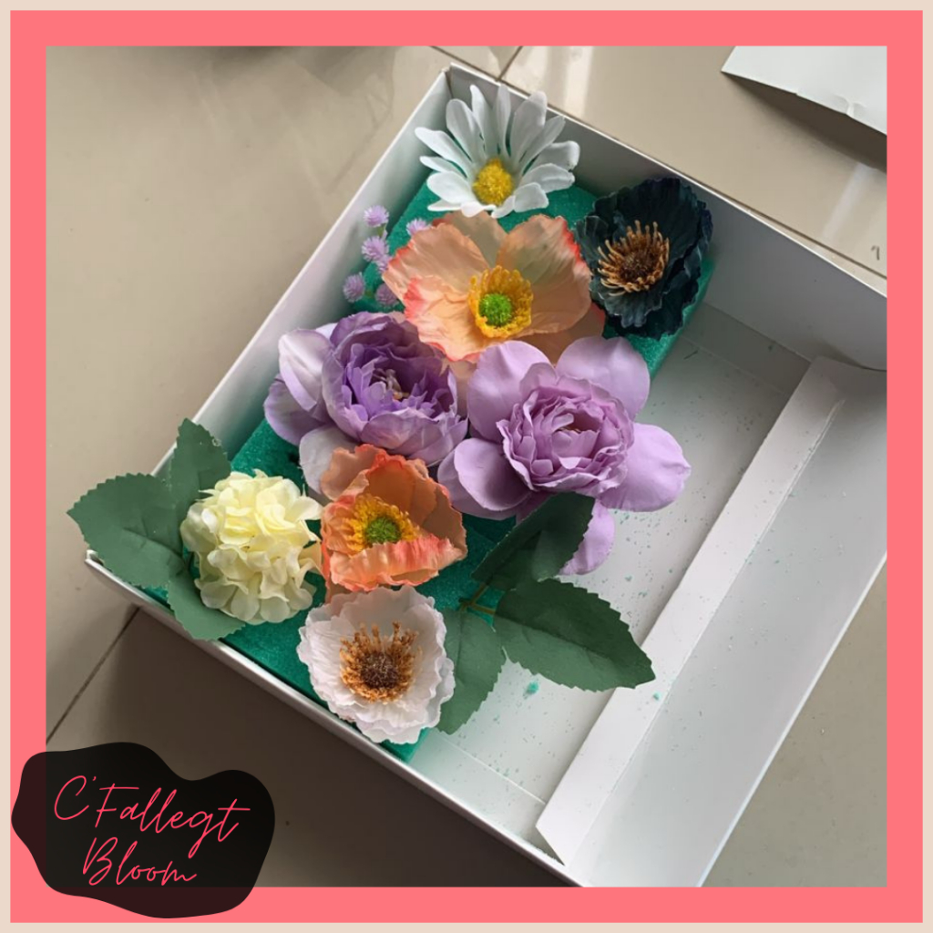 Jual Box Bunga Buket Uang Aesthetic / Hadiah Ulang Tahun / Pernikahan ...
