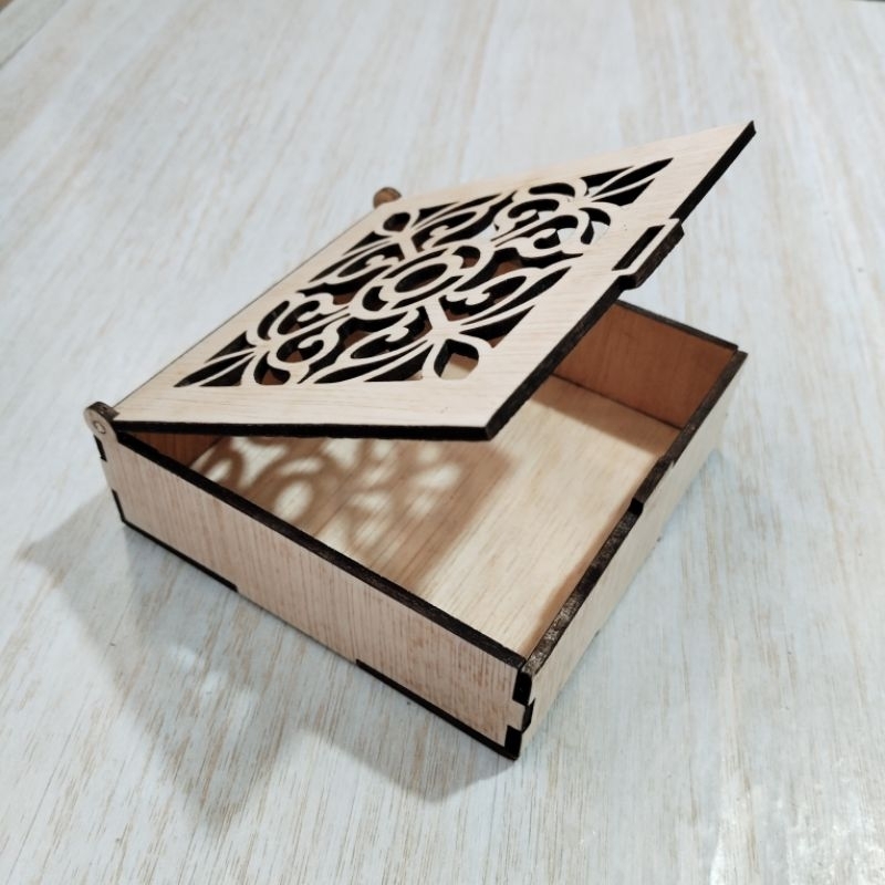 Jual BOX KAYU MINIMALIS SERBAGUNA ORNAMEN KRAWANGAN 10X10X3 CM BUKA ...