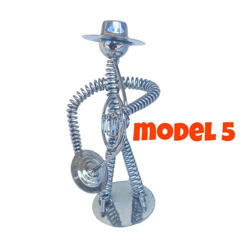 Jual Dekorasi Musisi - Patung Orang dari Besi Baut - Patung Orang dari ...