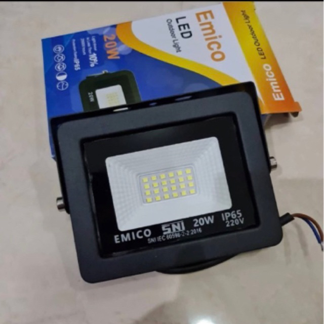 Jual Lampu Sorot 20W LED Emico / Lampu Tembak LED Emico 20 Watt IP65 Putih dan kuning | Shopee ...