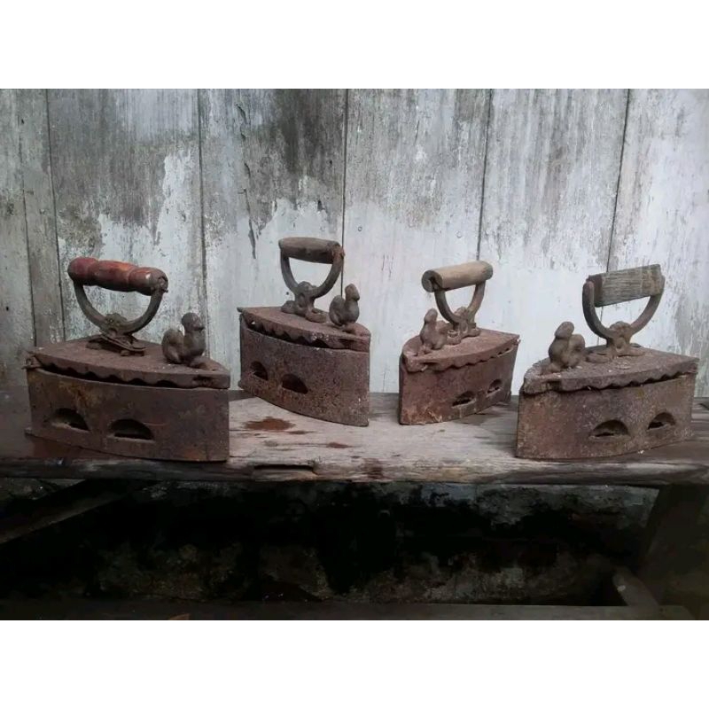 Jual barang antik setrika jadul setrika arang | Shopee Indonesia