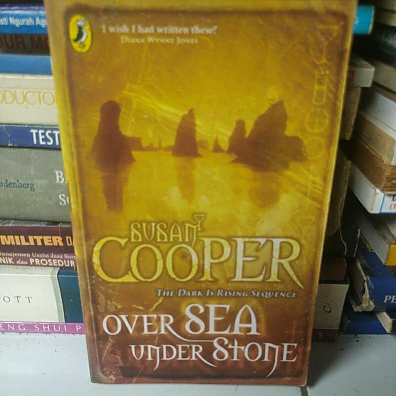 Jual Over sea under stone - susan cooper | Shopee Indonesia