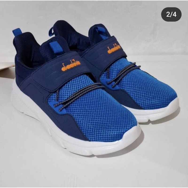 Jual Diadora Fomed JR NAVY size 33 34 / Gordon 33 34 35 / Foko 32 33 35 ...