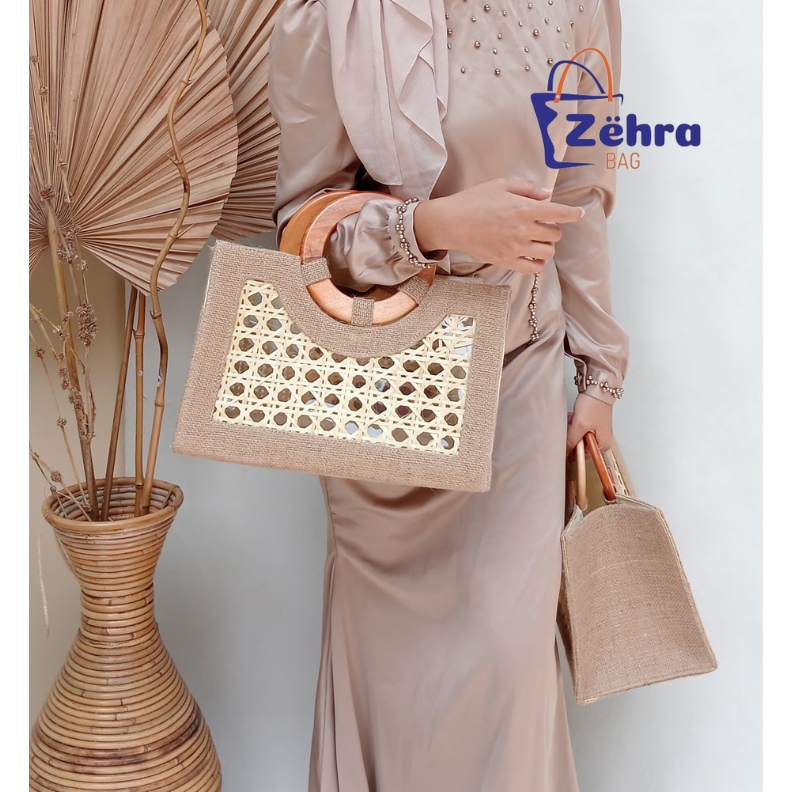 Jual Tas Souvenir Anyaman Goni Handle Kayu Kombinasi Anyaman Bambu ...
