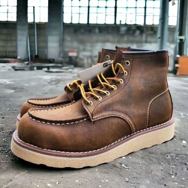 Jual Sepatu Boots Kulit Pria Moctoe 875 Coffee Crazy Horse Roughnut ...