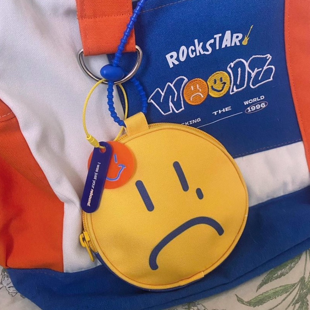Jual Smiley Pouch WOODZ | Shopee Indonesia
