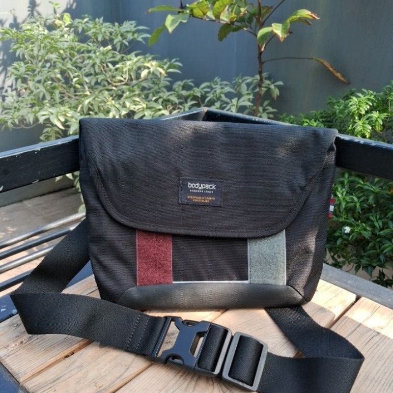 Jual Bodypack prodiger series Swift tas selempang | Shopee Indonesia
