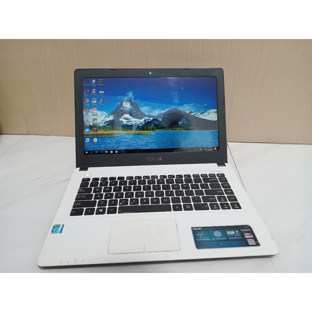 Jual Laptop Asus A450C warna putih hitam HDD 500GB RAM 4GB NO MINUS DAN ...