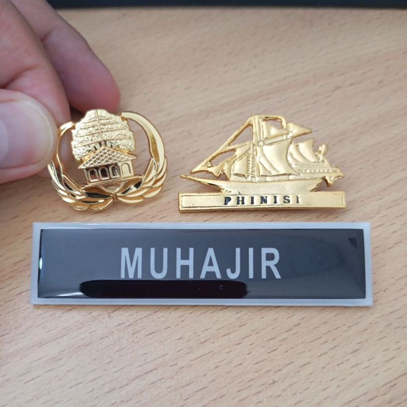 Jual Paket Atribut ASN (Pin Korpri, Pin Phinisi dan Papan Nama Dada ...