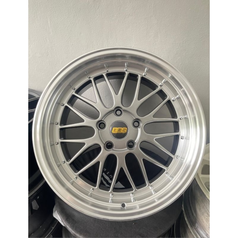 Jual Velg BMW BBS LM Ring 18 Supercopy. Pcd BMW 5x120. Brand New. For BMW E46 E90 F30 E60 F10 ...