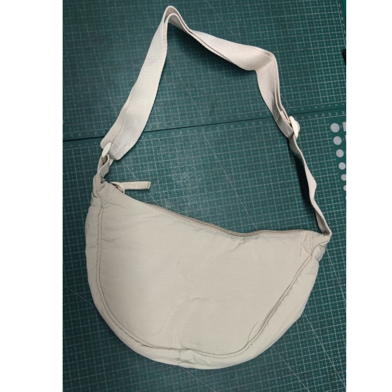 Jual Tas Bahu Hobo Berbahan Nilon/Korduroi dengan Kapasitas Besar untuk ...