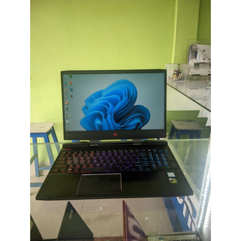 Jual Omen by Hp laptop 15-dc0xxx Core i7 8th gen Ram 16gb ssd 256gb ...