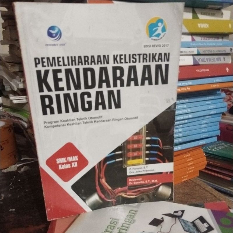 Jual buku pemeliharaan kelistrikan kendaraan ringan SMK kelas 3-12 ...