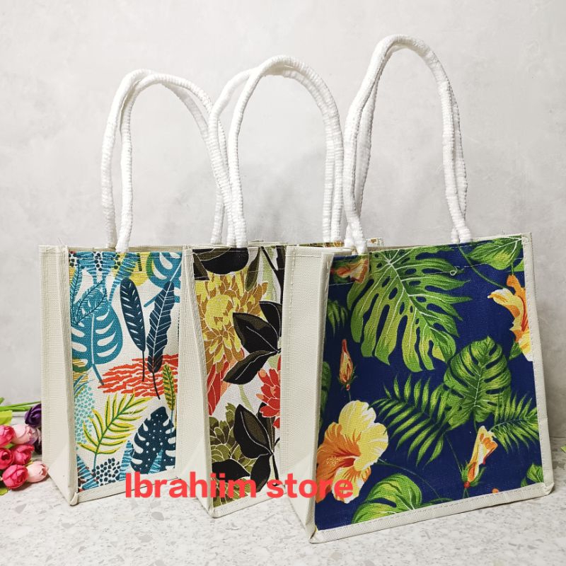 Jual TOTEBAG SUMBU KANVAS BUNGA VIRAL BAGUS LUCU / TOTEBAG SUMBU VIRAL ...
