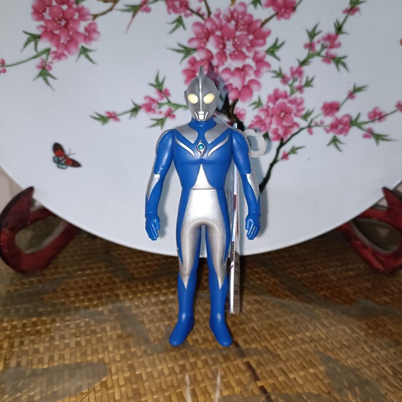 Jual Bandai Ultra Hero Series Ultraman Cosmos Luna Mode Sofvi Sofubi | Shopee Indonesia
