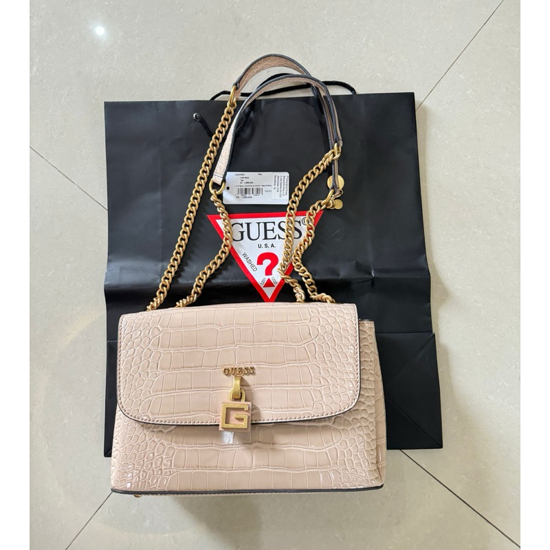Jual preloved tas guess | Shopee Indonesia