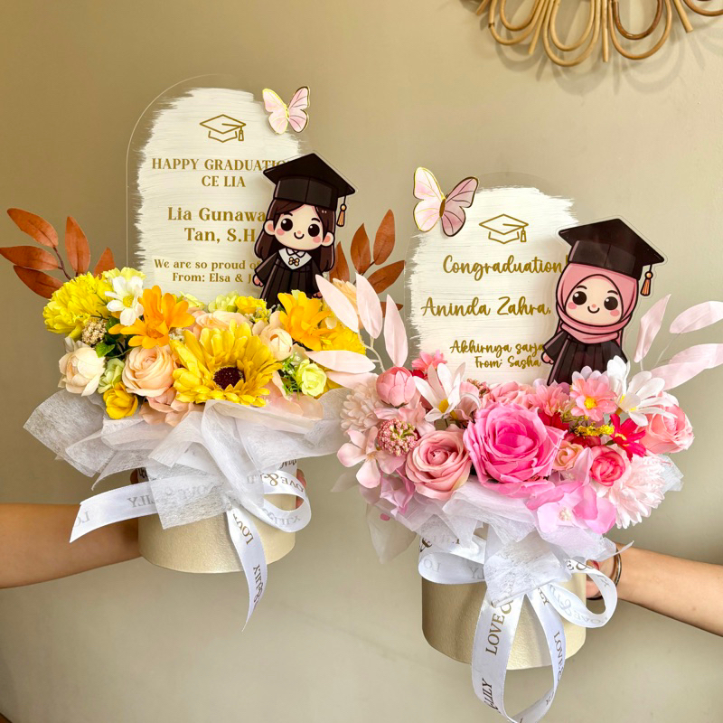 Jual [READY] Graduation Flower Box - Buket bunga wisuda gift akrilik ...