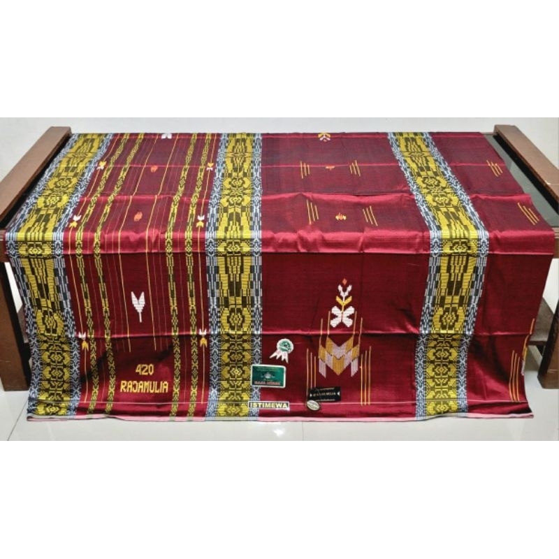 Jual Sarung Tenun Tradisional Raja Mulia 420 Exclusive Full Sutra ...