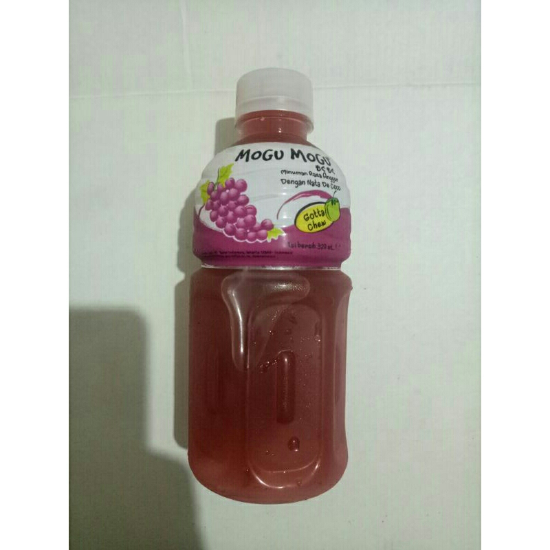 Jual mogu mogu minuman rasa anggur dengan nata de coco 320ml | Shopee ...