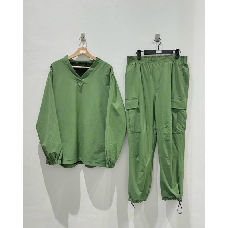 Jual Sporty set army green / sample produksi / new / 329.000 (set ...
