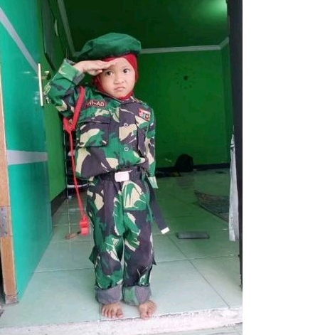 Jual HARGA GROSSIR--Baju TNI AD lorang / baret ANAK PEREMPUAN LEMGKAP ATRIBUT langsung dari ...