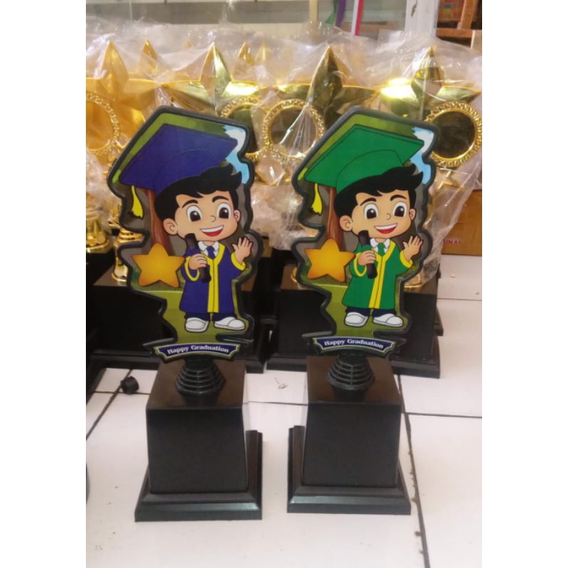 Jual piala / plakat wisuda paud ra tk sd bagus murah | Shopee Indonesia