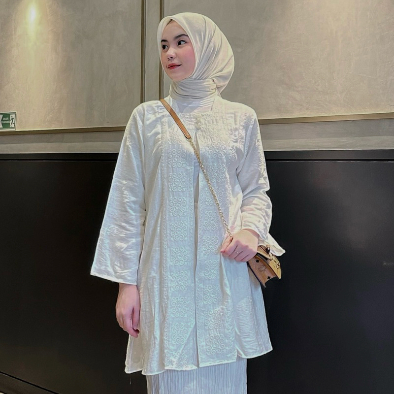 Jual Tunik Wanita Abrina Outer Casual Atasan Wanita by Daniella | Shopee Indonesia