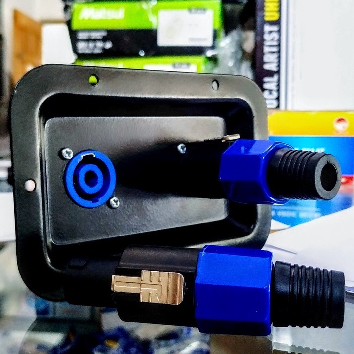 Jual KODE E3P satu set plat besi spikon dan socket speakon biru spicon ...