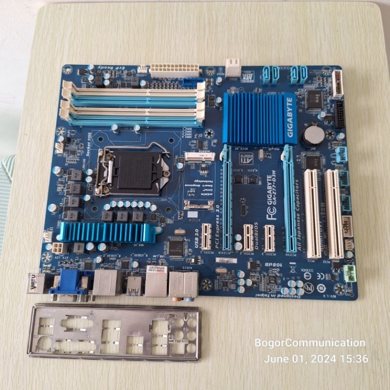 Jual Motherboard Z77 Gigabyte GA-Z77-D3H Intel 1155 Sandy Ivy Bridge ...