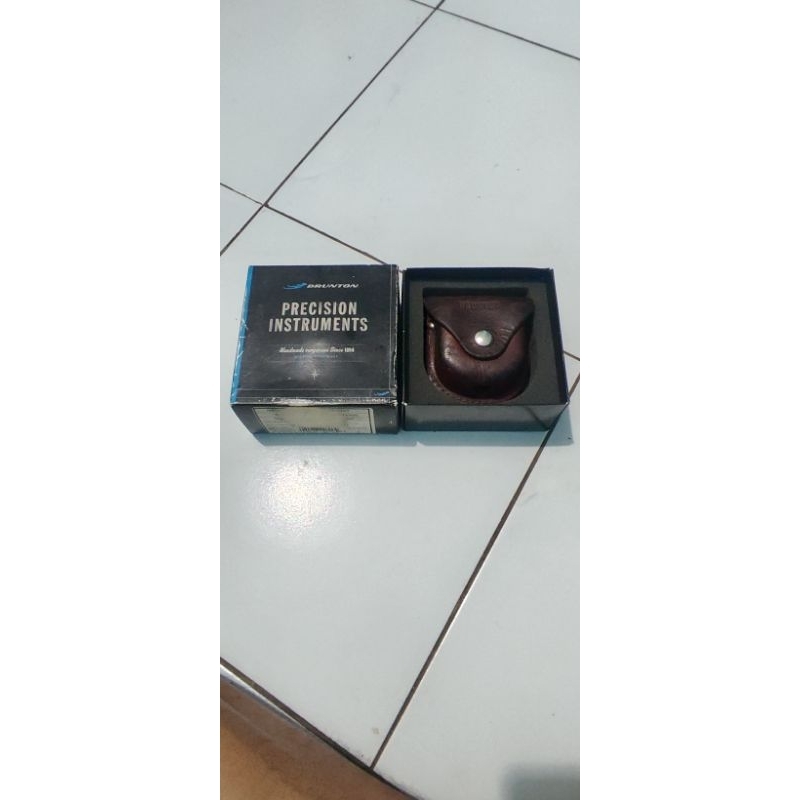 Jual kompas geologi brunton 5008 second komplit | Shopee Indonesia
