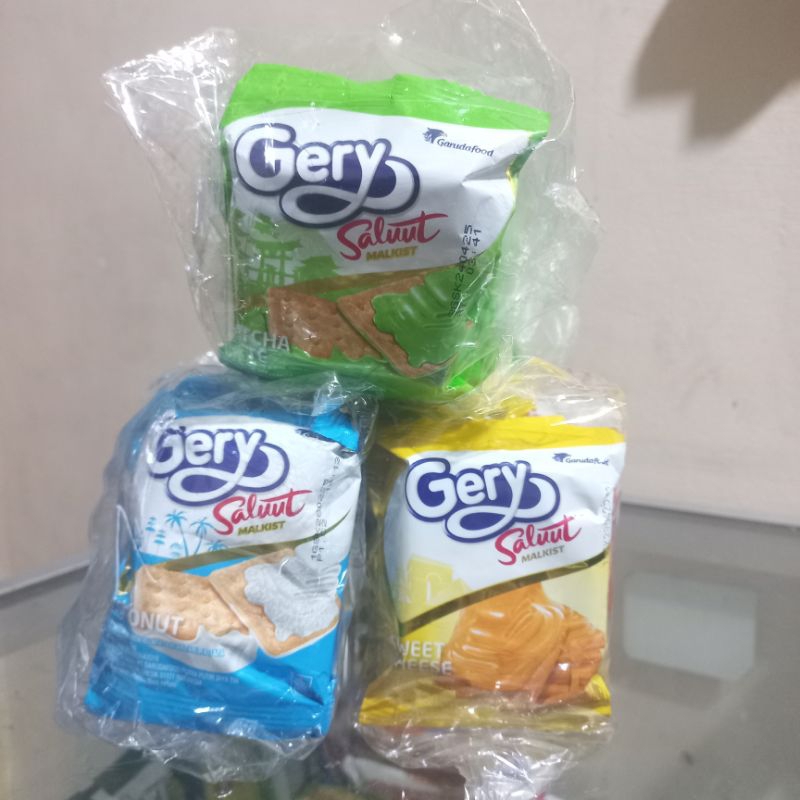 Jual Gery Saluut Malkist 1 Pak Isi 10pcs @19g Rasa Coconut Tabur Kelapa ...