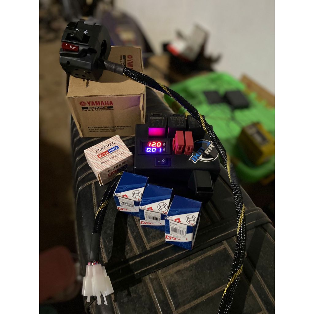 Jual Box relay cb pnp relay bosh + voltmeter | Shopee Indonesia