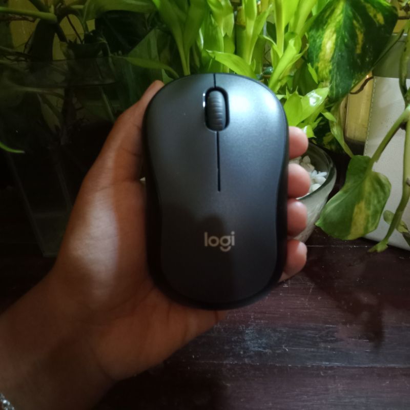 Jual Mouse Logitech M221 silent wireless | Shopee Indonesia