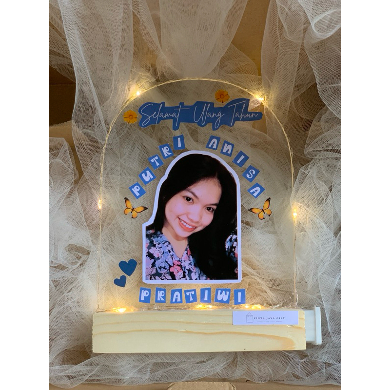 Jual Kado Akrilik Led|A5 FREE BOX|Akrilik custom|Kado wisuda|Kado ...